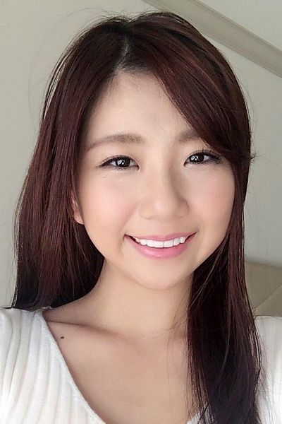 Rena Kiyomoto - About - Entertainment.ie