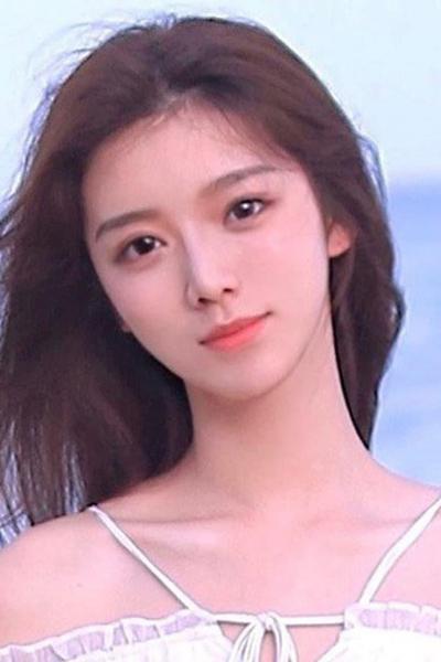 Yu Xiao - About - Entertainment.ie