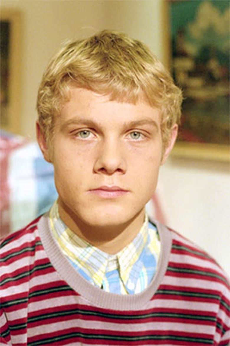 Micha Hulshof - About - Entertainment.ie