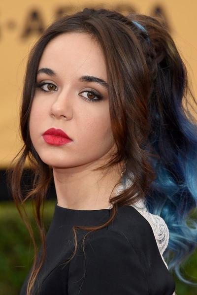 Lorelei Linklater - About - Entertainment.ie