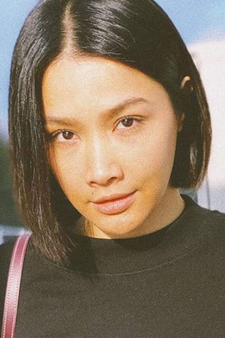 Scha Alyahya - About - Entertainment.ie