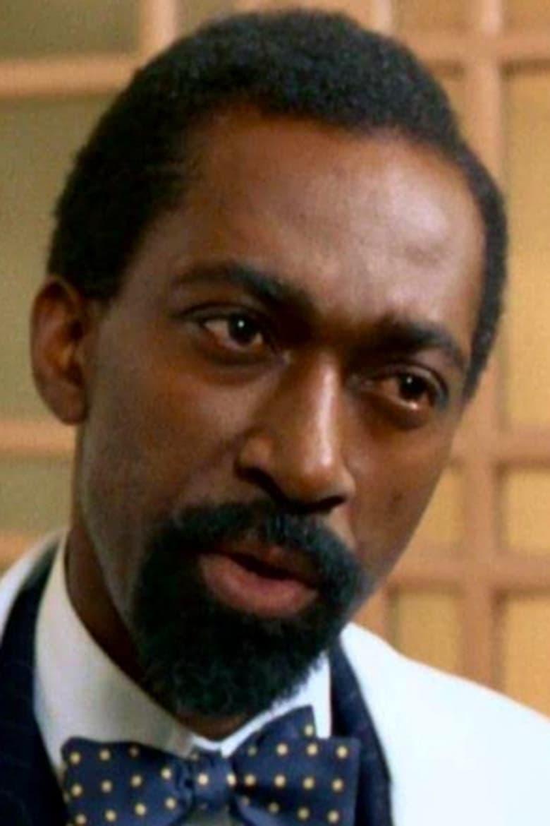 Louis Mahoney - About - Entertainment.ie