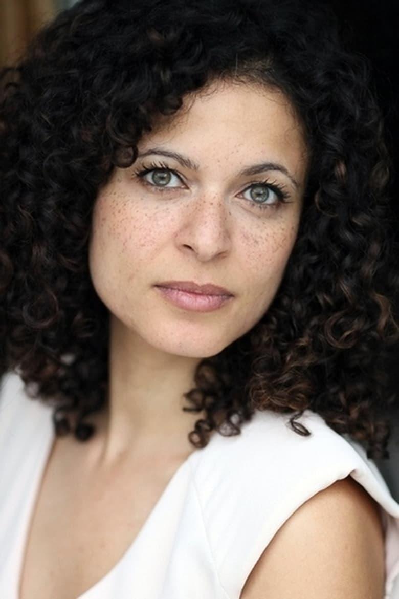 Sarah Kaminsky - About - Entertainment.ie