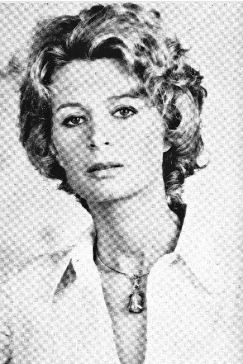 Dana Ghia - About - Entertainment.ie