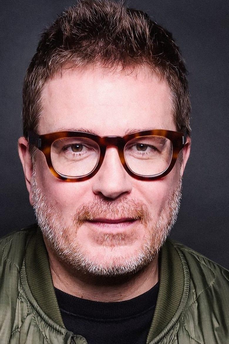 Luke Scott - About - Entertainment.ie