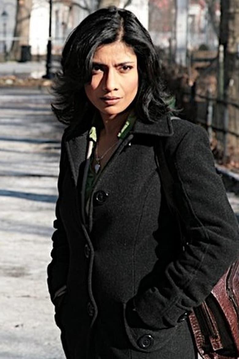 Umera Ahmed - About - Entertainment.ie