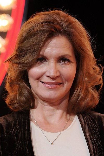 Isabella Hofmann - About - Entertainment.ie