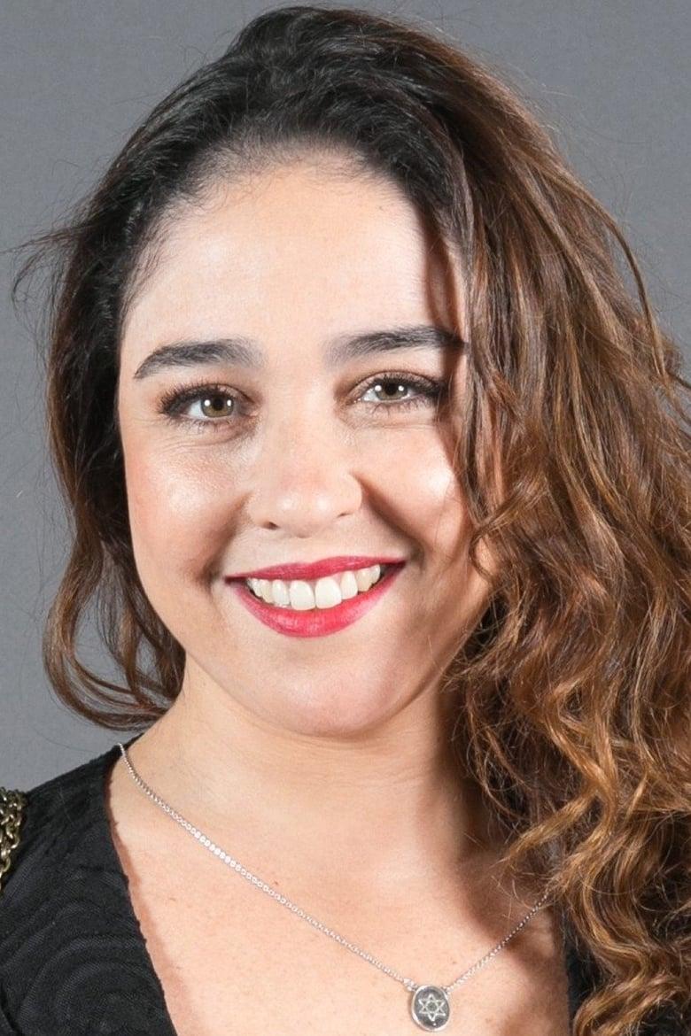 Débora Lamm - About - Entertainment.ie