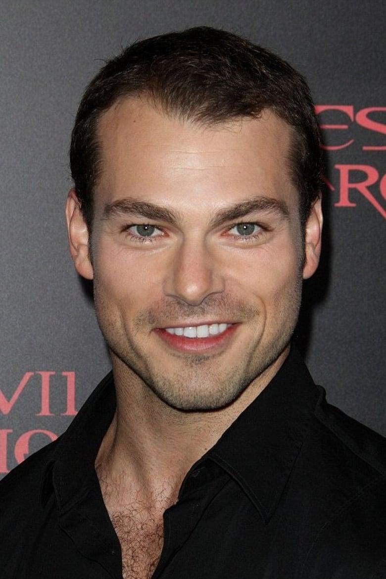 Shawn Roberts - About - Entertainment.ie