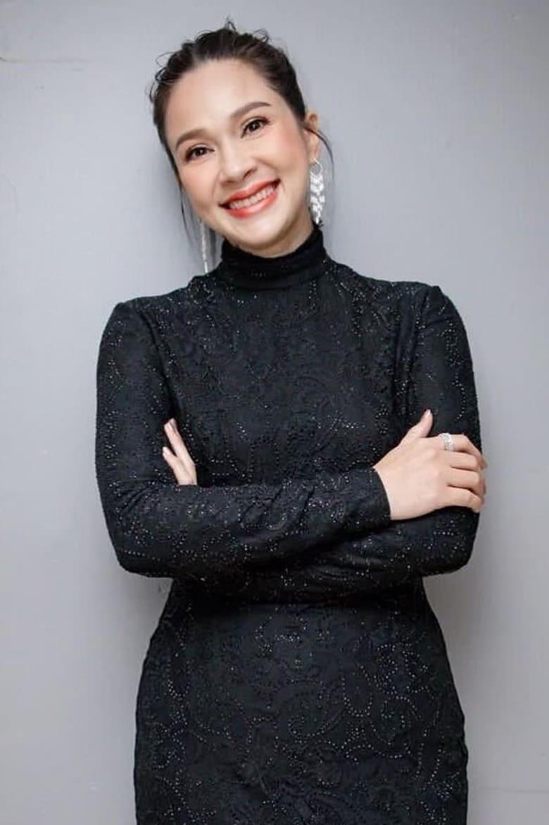 Kathaleeya McIntosh - About - Entertainment.ie