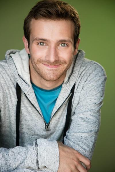 Riley Warmoth - About - Entertainment.ie