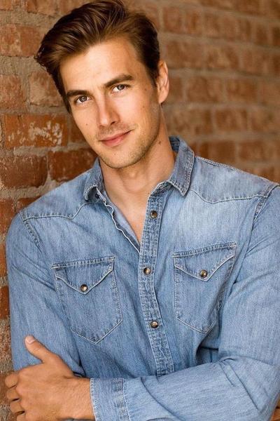 Norbi Novak - About - Entertainment.ie