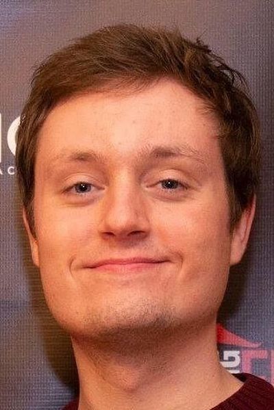 Carson Bloomquist - About - Entertainment.ie