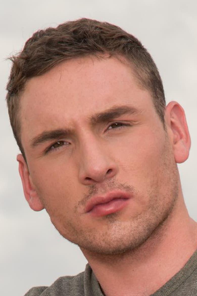 Fane Roberts - About - Entertainment.ie