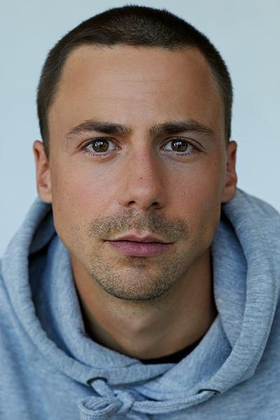 Alex Trahan - About - Entertainment.ie