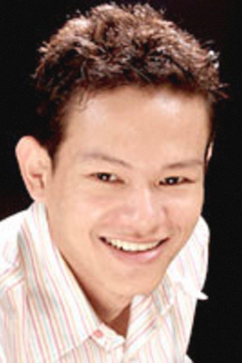 Que Haidar - About - Entertainment.ie