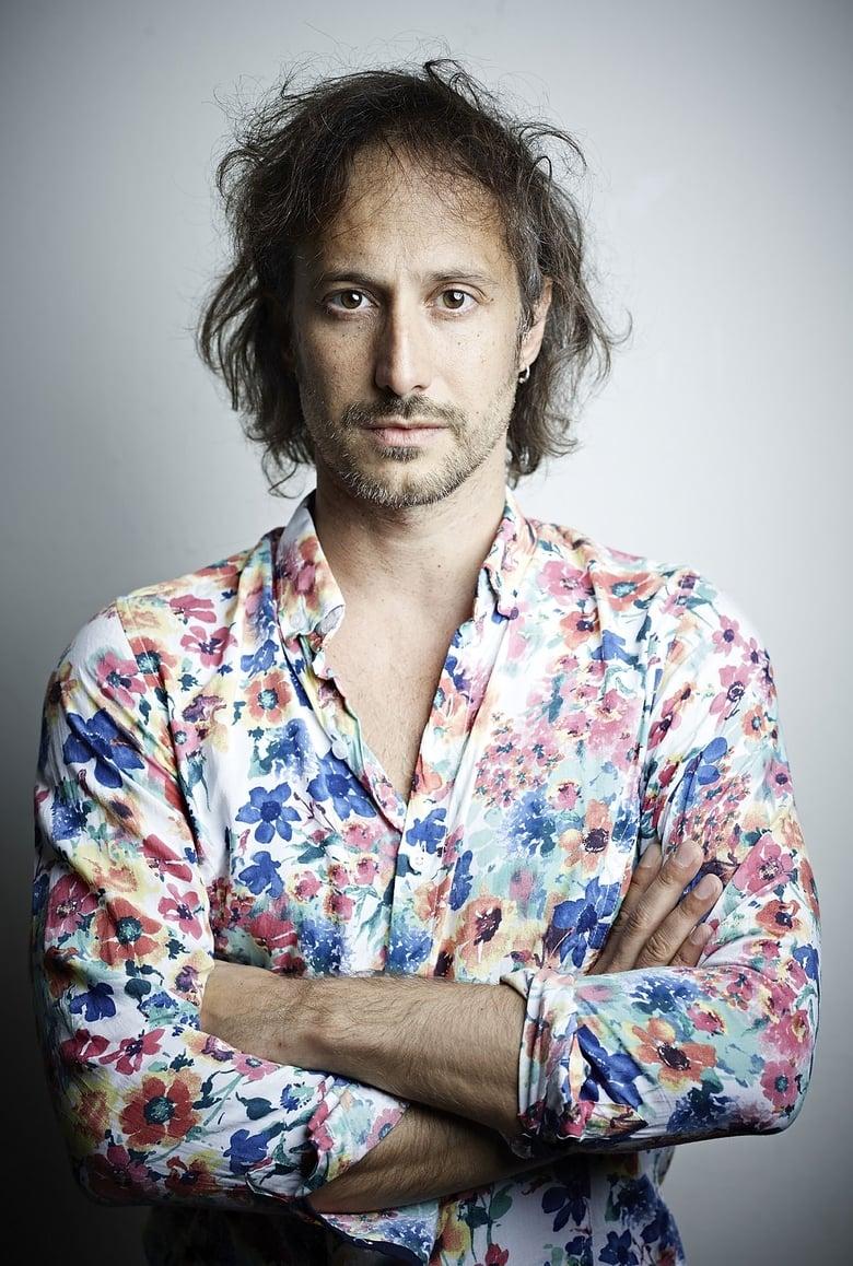 Michael Ostrowski - About - Entertainment.ie