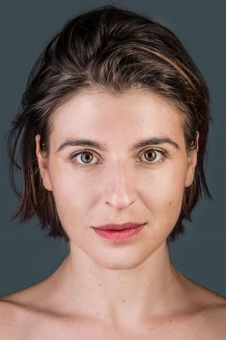 Eva Bay - About - Entertainment.ie