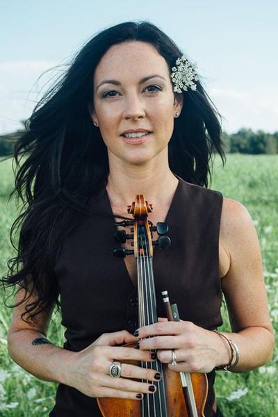 Amanda Shires - About - Entertainment.ie