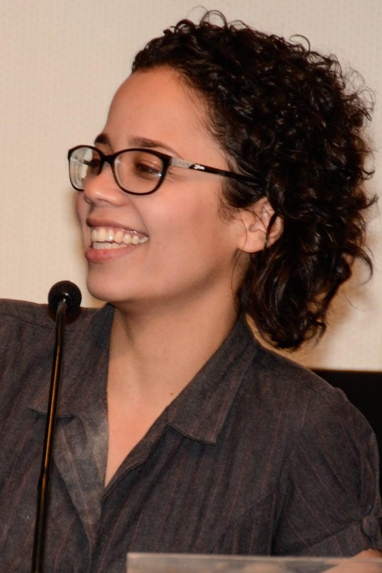 Letícia Simões - About - Entertainment.ie