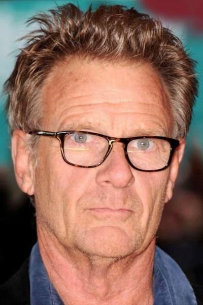 Robert Fox - About - Entertainment.ie