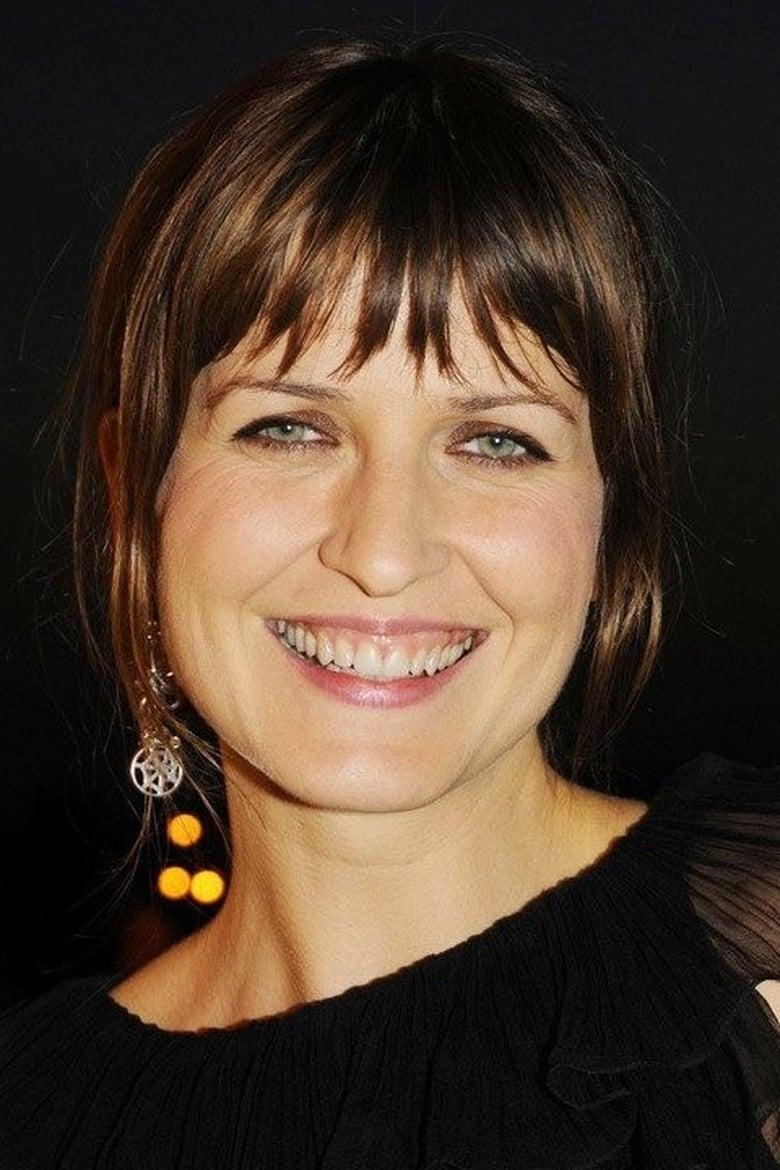 Arly Jover - About - Entertainment.ie