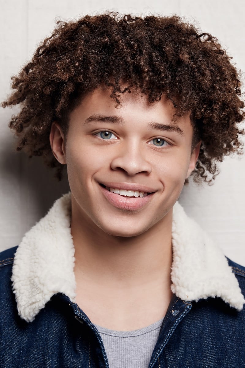 Elijah Jacob - About - Entertainment.ie