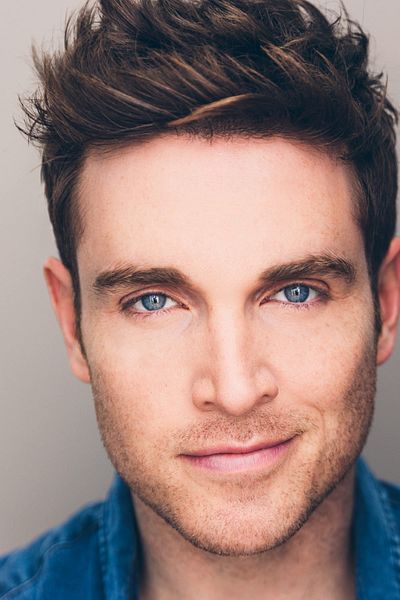Tyler Hanes - About - Entertainment.ie
