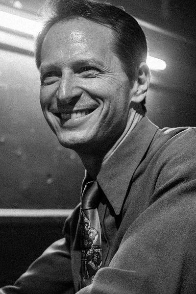 Leo Marks - About - Entertainment.ie