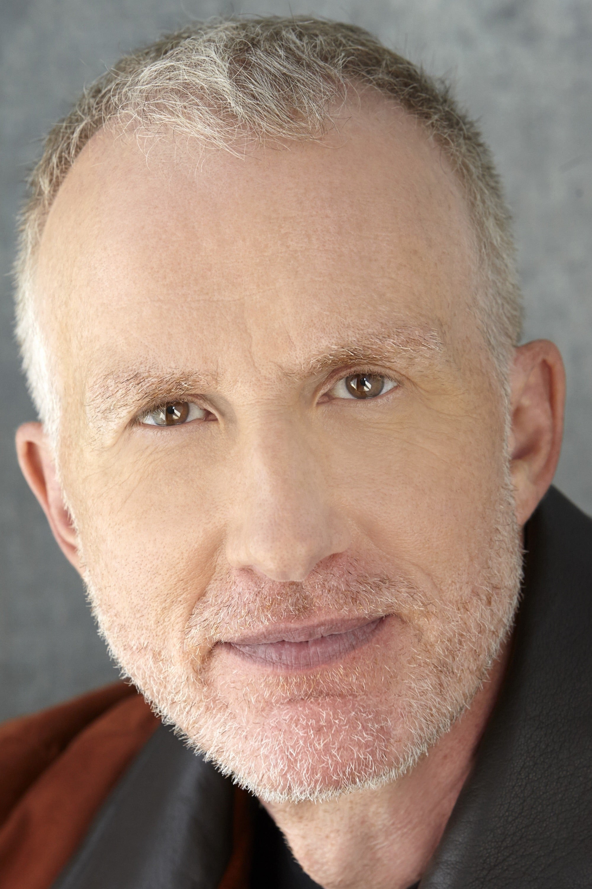 Lindsay Leese - About - Entertainment.ie