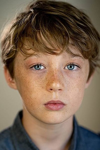 Hannah Black - About - Entertainment.ie