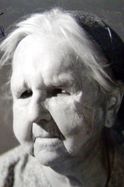 Louise Emmons - About - Entertainment.ie