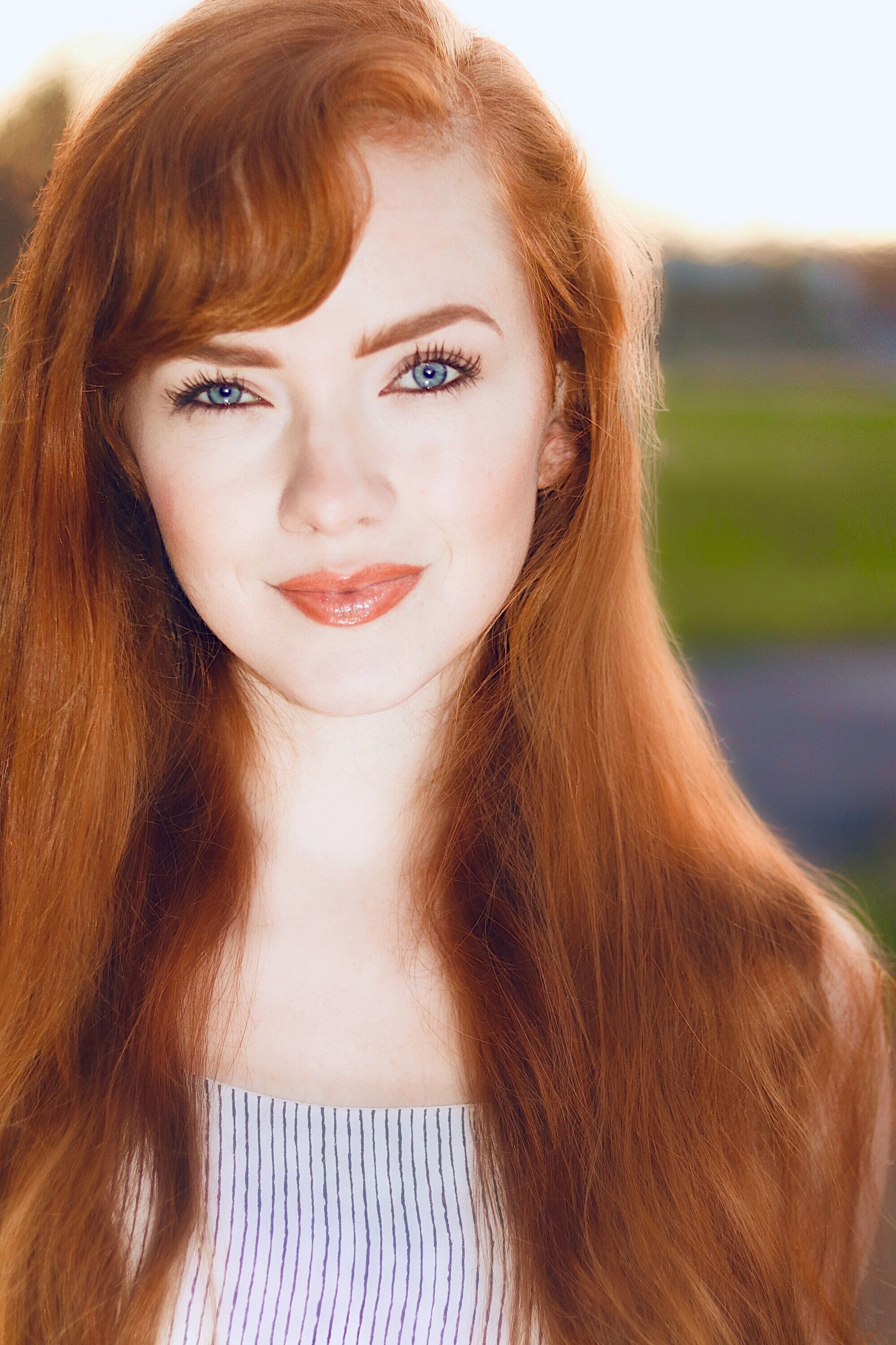 Holly Bonney - About - Entertainment.ie