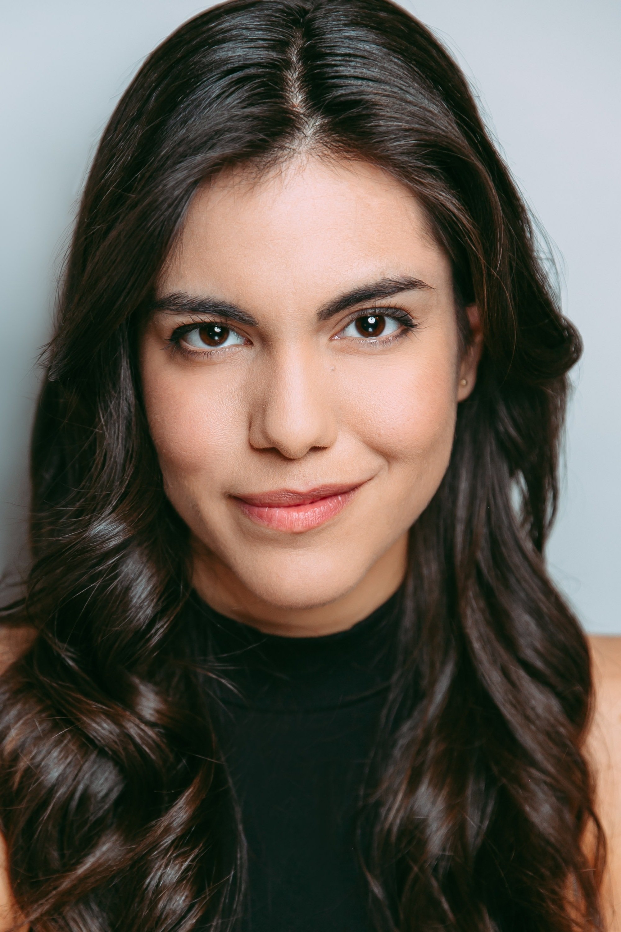 Veronica Long - About - Entertainment.ie