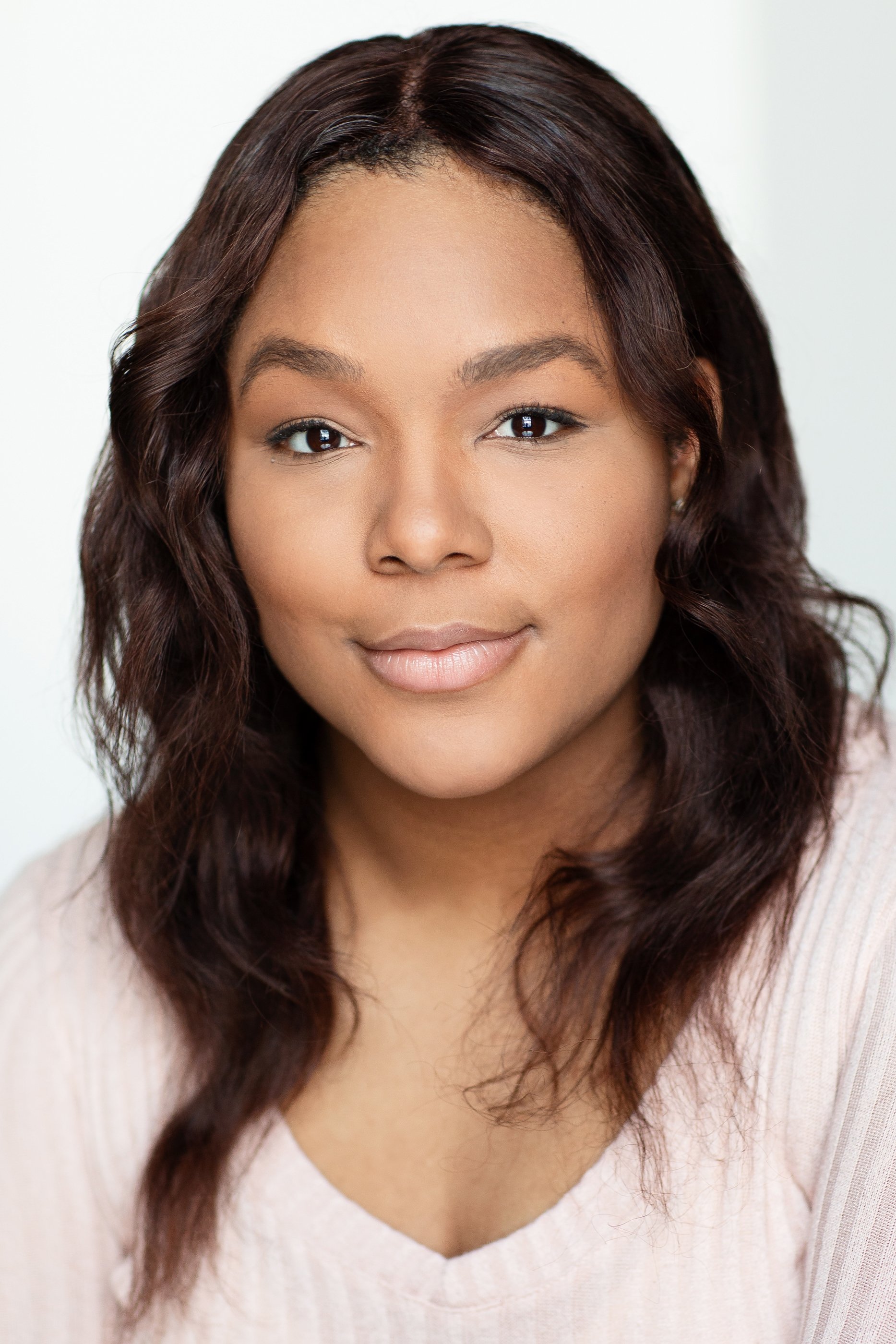 Briauna James - About - Entertainment.ie