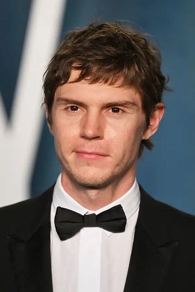 Evan Peters - About - Entertainment.ie