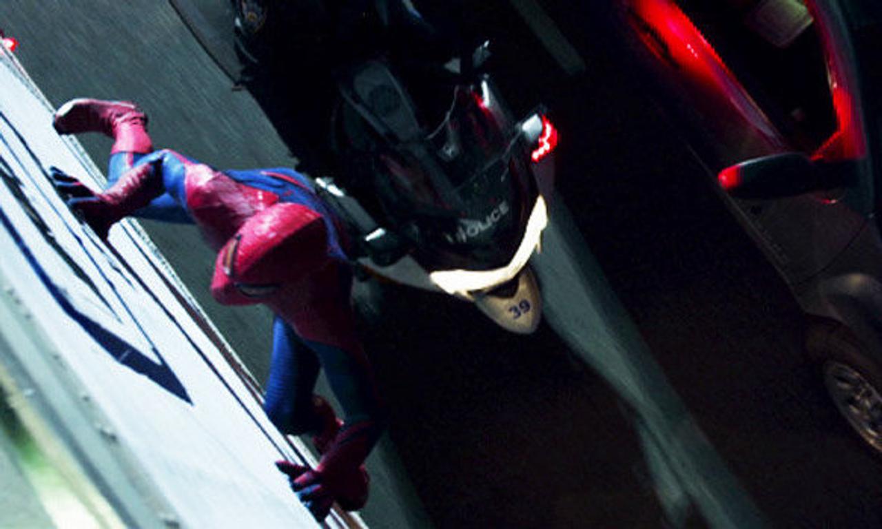 The Amazing Spider-Man Movie Clip: Police Chase