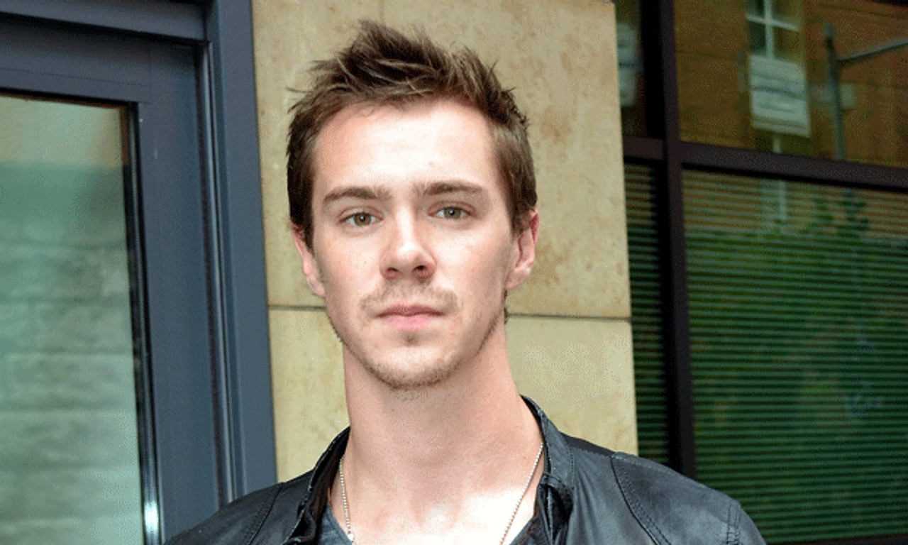 Irish actor Sam Keeley to star opposite Bradley Cooper in 'Chef'