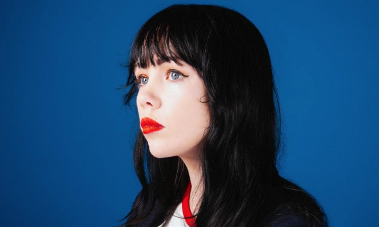 Irish singer Eve Belle has released her new single - hear 'CutThroat' now