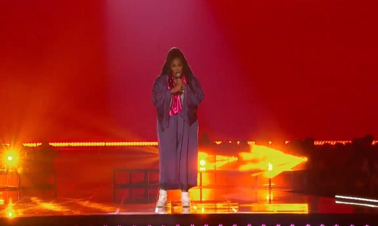Here's Lizzo's 'Sister Act 2'-inspired performance at the MTV Awards