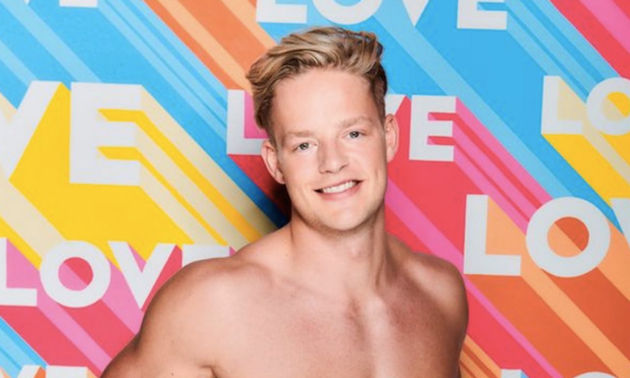Love Island's Ollie Williams has quit the show