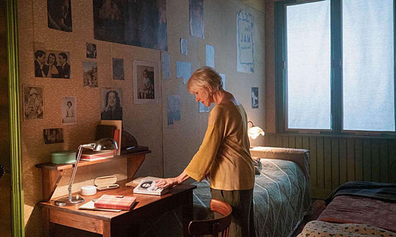 Anne Frank: Parallel Stories - Cinema, Movie, Film Review ...