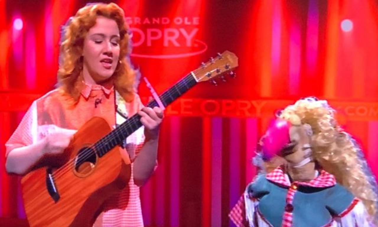 Everyone loved Cmat and Dustin the Turkey's duet on last night's 'The Den'