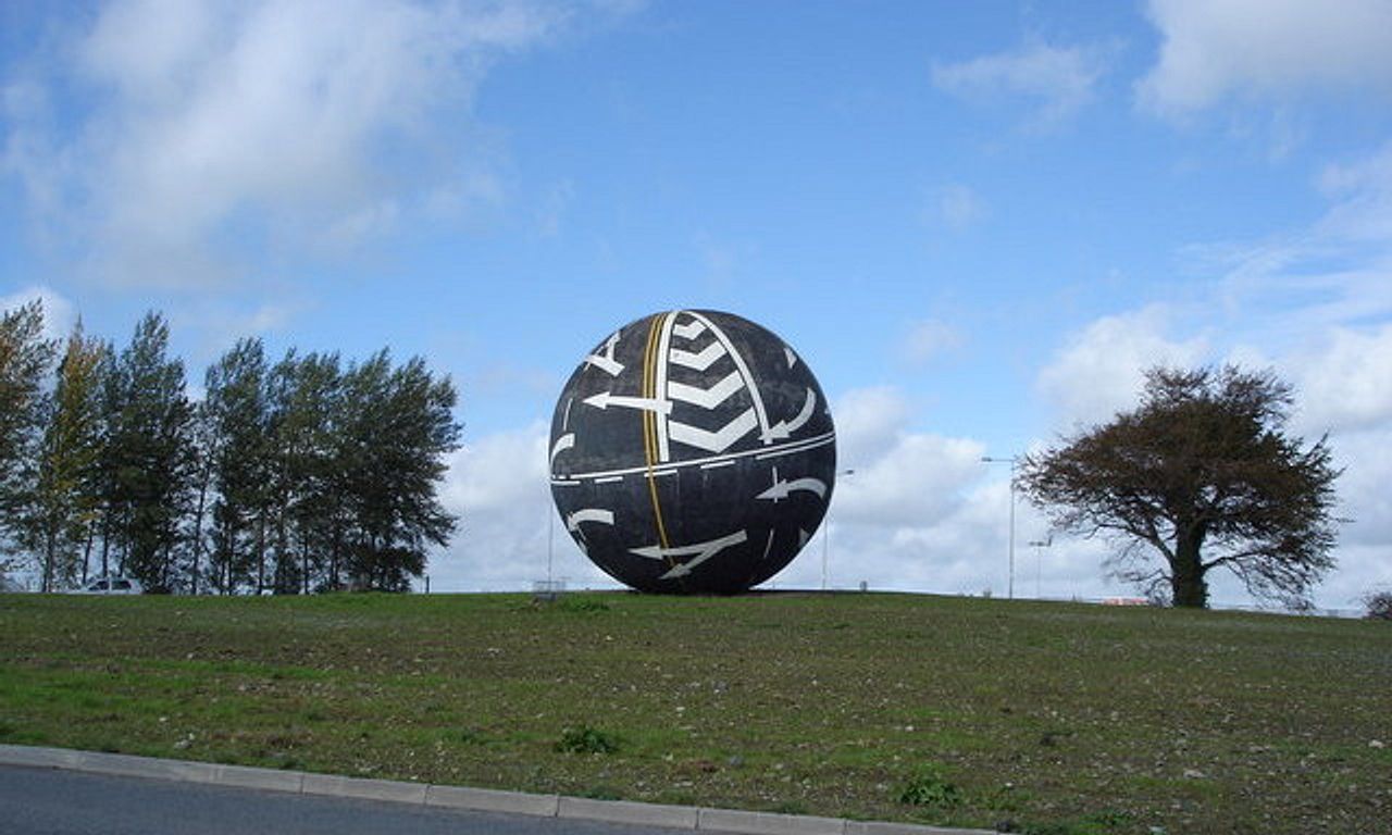 Someone worked out the size required to kick the ball thing at Naas