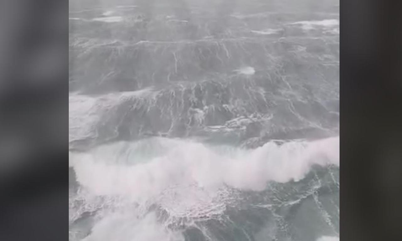 Incredible footage caught from Fastnet lighthouse during Storm Barra