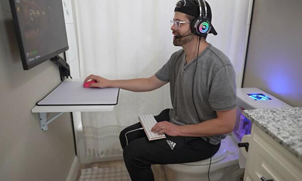 A YouTuber turned their toilet into a gaming PC